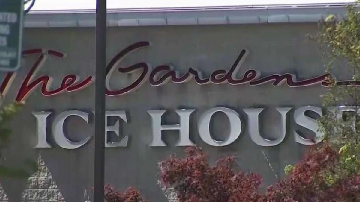 Convierten pista de hielo en Laurel en morgue provisional – Telemundo ...