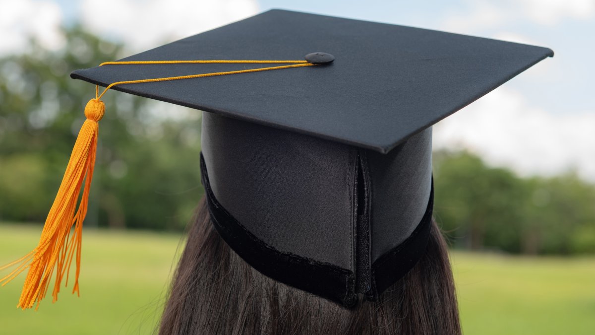 ¡Felicidades Clase de 2020! NYC revela detalles de su ceremonia de ...