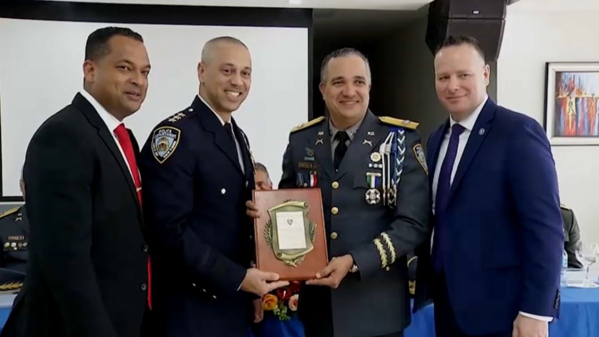 Jefe Fausto Pichardo y delegación del NYPD recibidos con honores en ...