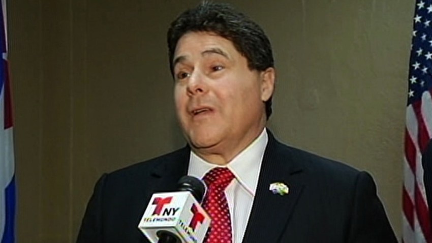 Fiscalía: Alcalde Felix Roque recibió sobornos – Telemundo New York (47)