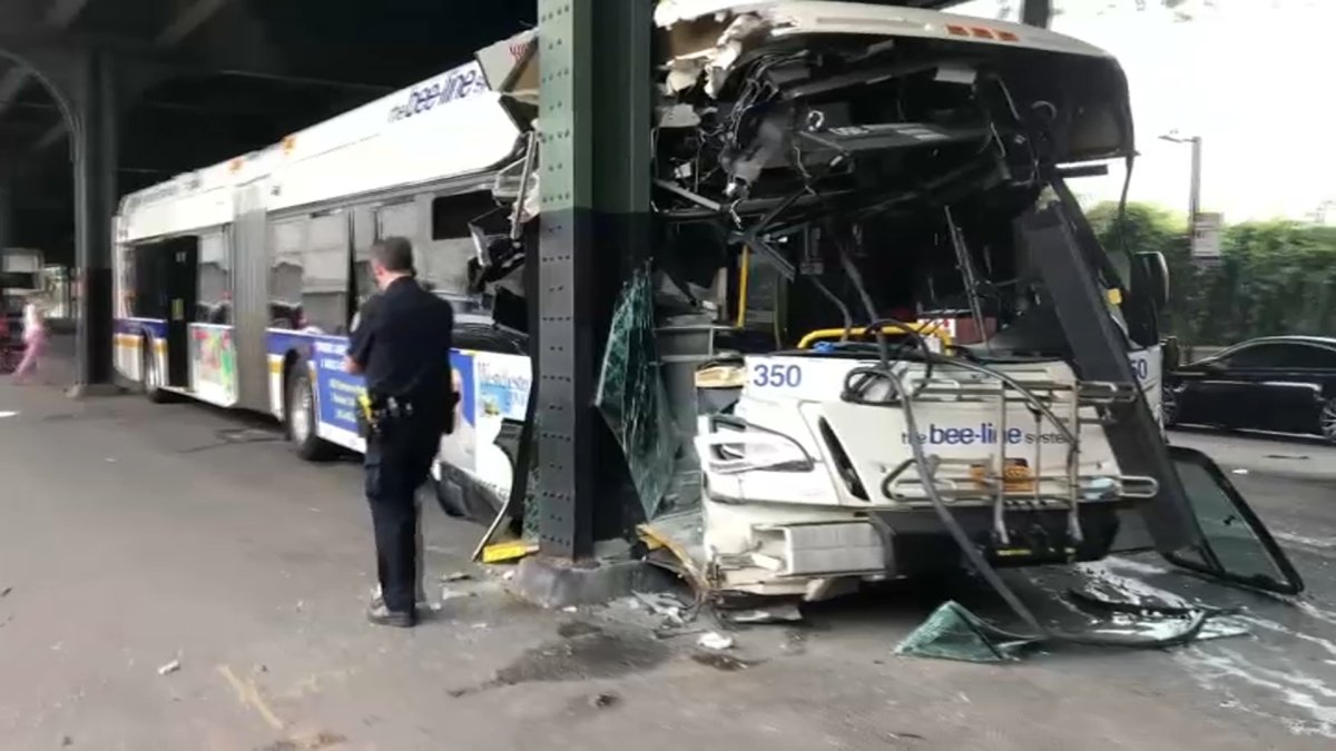 Choque De Autobús Deja Varios Heridos En El Bronx Telemundo New York 47