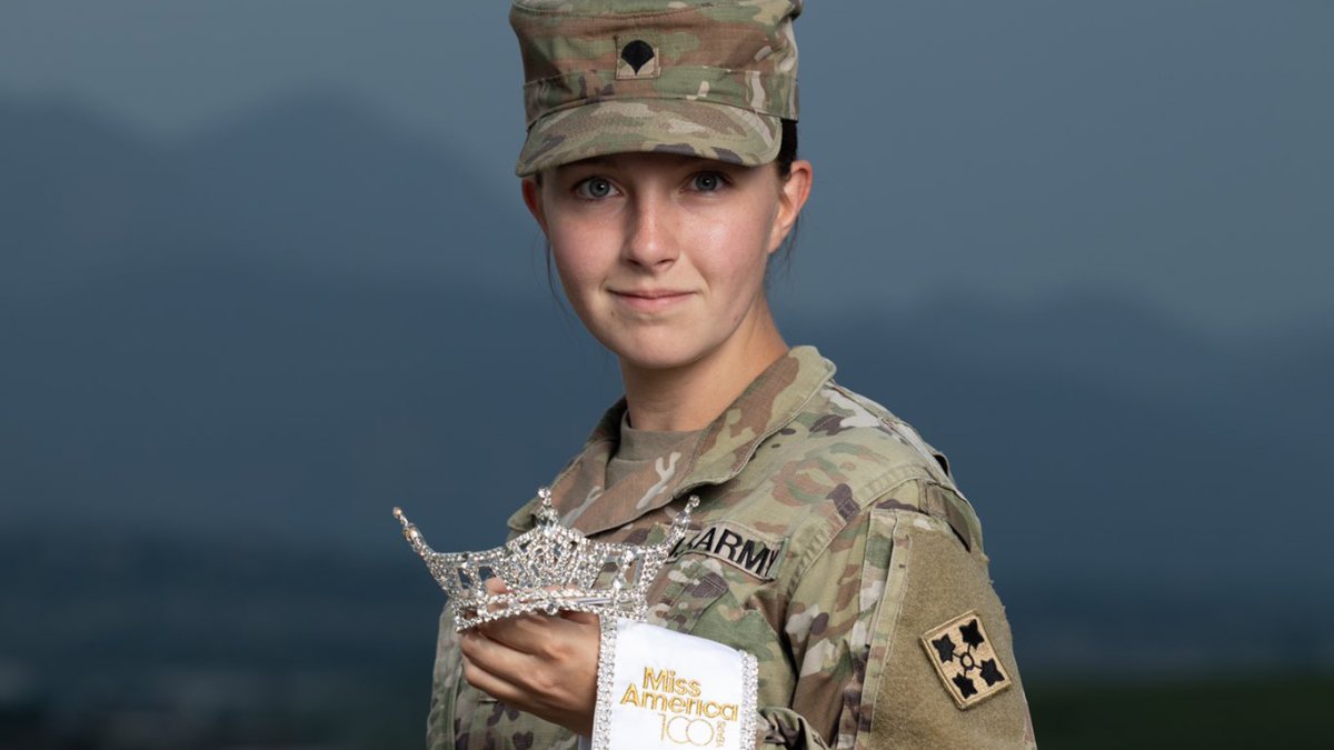 Miss Colorado 2021 posa con su uniforme militar y la corona – Telemundo ...