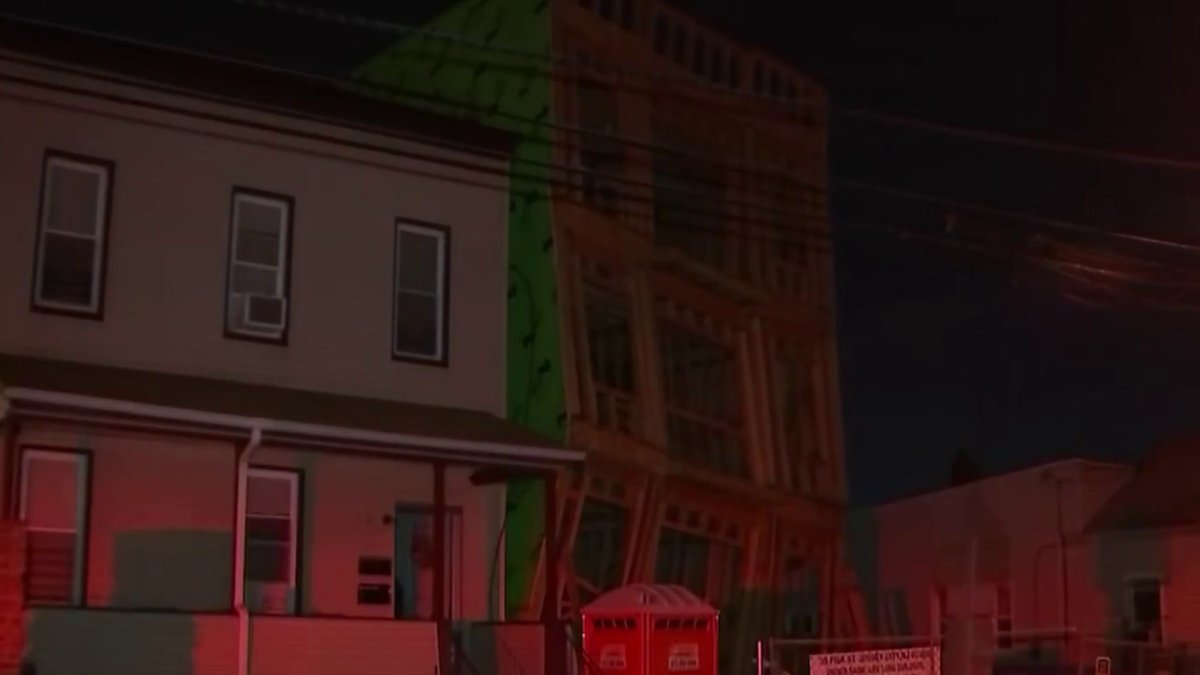 Fuertes Vientos Provocan El Colapso Parcial De Un Edificio En Jersey