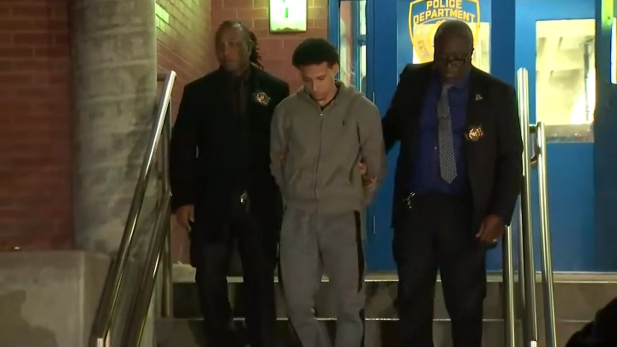 Hijo De Bodeguero Del Bronx Es Sentenciado A 19 Años Por Apuñalar