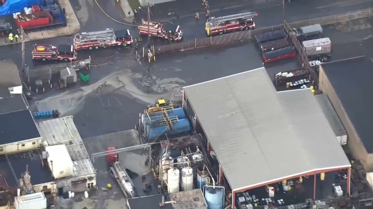 Explosión y gran incendio reportados en Connecticut – Telemundo New ...