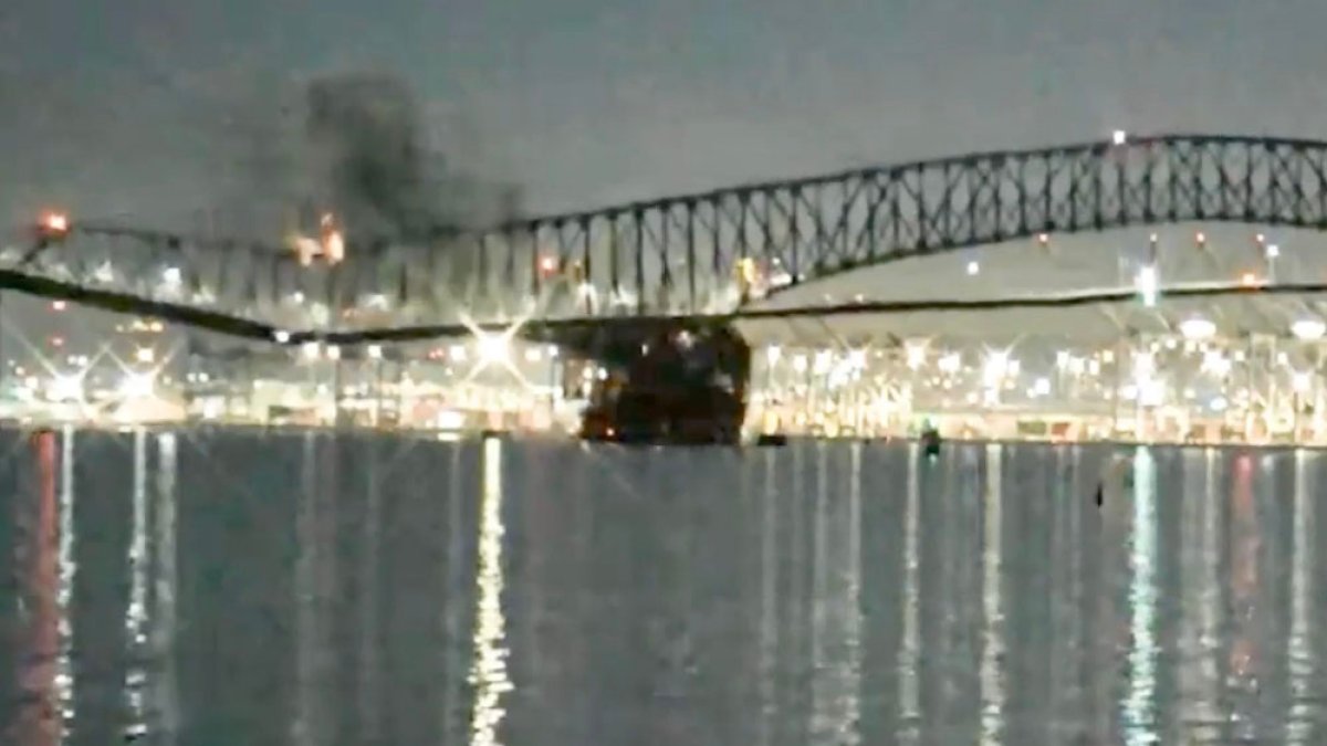 Video del momento que se derrumba puente en Baltimore – Telemundo New ...