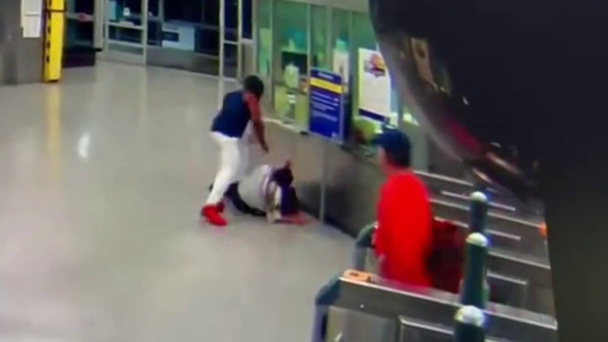 Hombre se declara culpable de brutal golpiza que le costó un ojo a ...