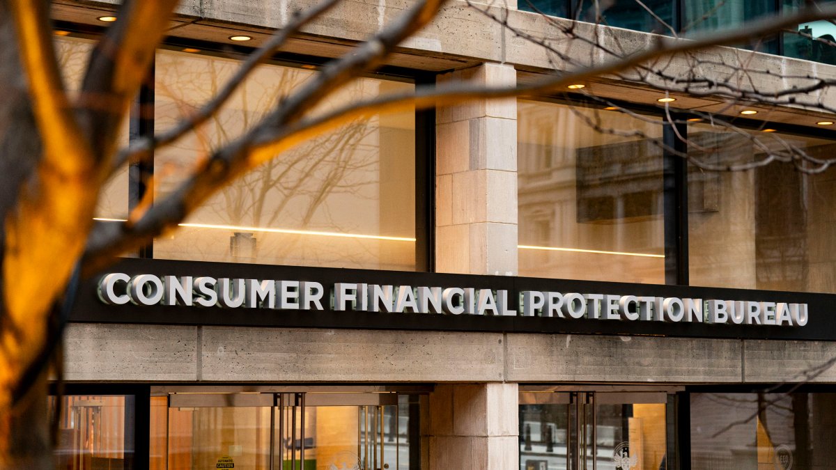 Bloquean despidos masivos en la CFPB – Telemundo Washington DC (44)