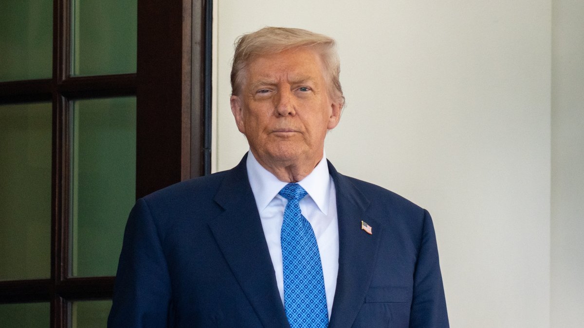 Donald Trump ordena desplegar tropas en Portland, Oregon – Telemundo ...