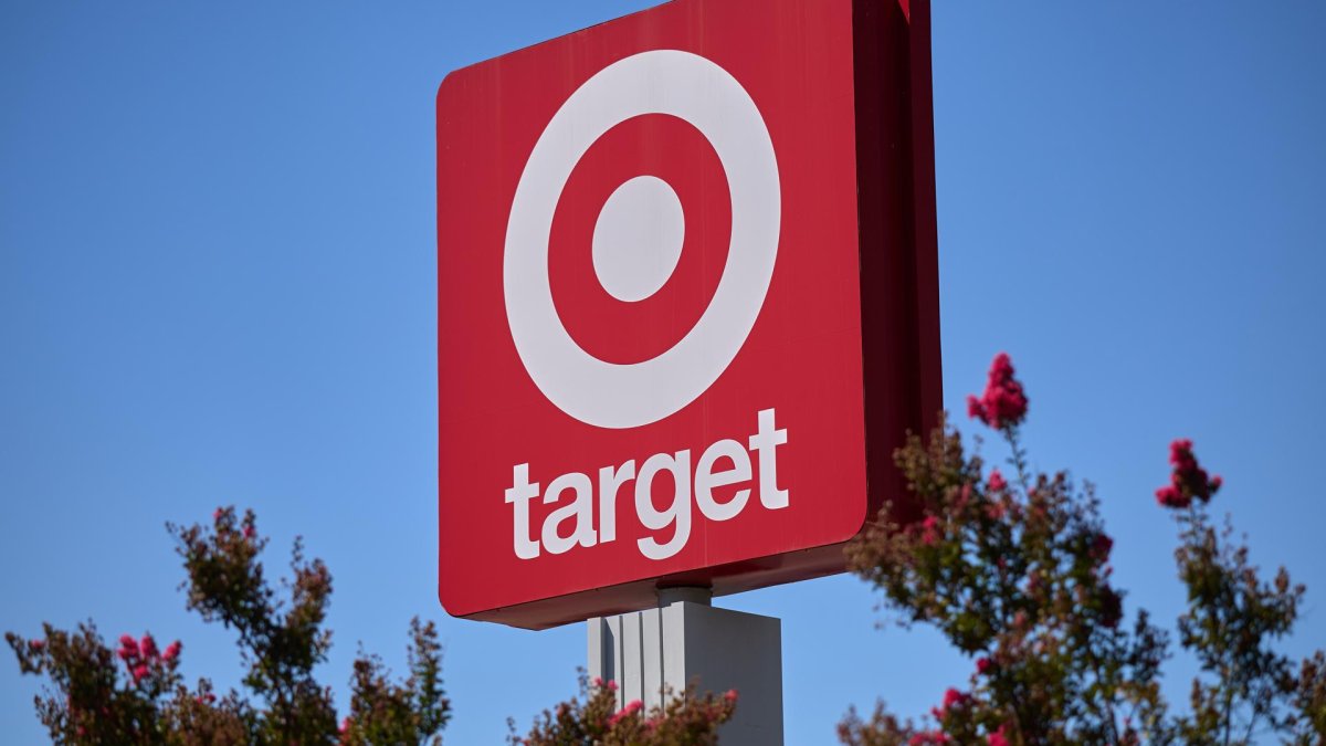 Target anuncia cientos de despidos y eliminación de vacantes ...