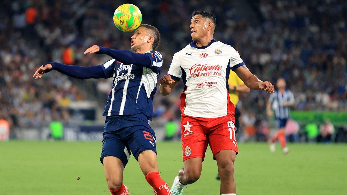 Fútbol y football americano por Telemundo, Universo y Peacock ...