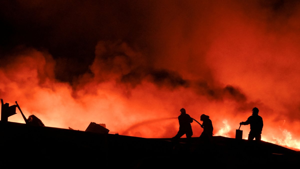 Explosión en zona industrial de Buenos Aires, Argentina – Telemundo New ...