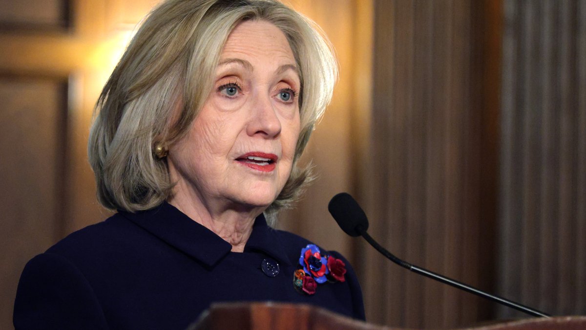 Hillary Clinton dice que no tiene información nueva sobre Epstein ...