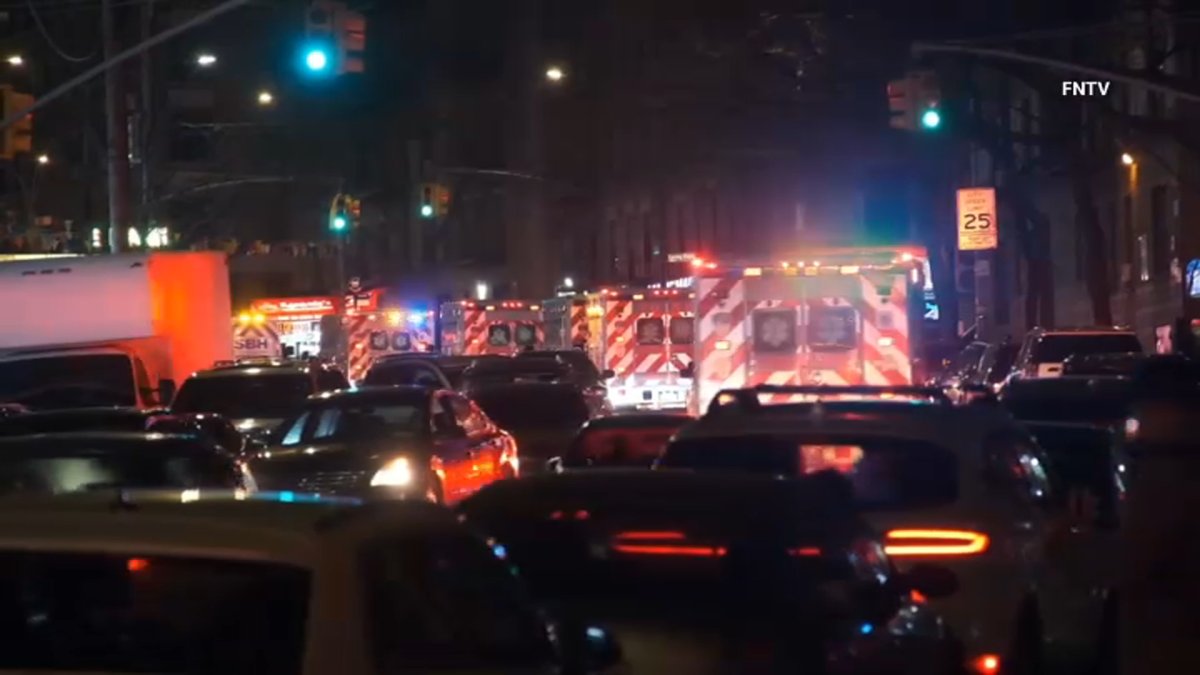 Atacan a 4 paramédicos en El Bronx – Telemundo New York (47)