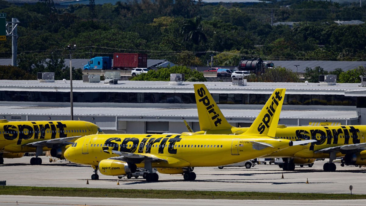 Por qué Spirit Airlines deja de operar y suspendió los vuelos ...