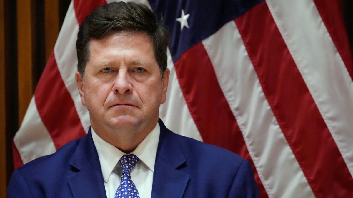 Trump nomina a Jay Clayton como Director Inteligencia Nacional ...